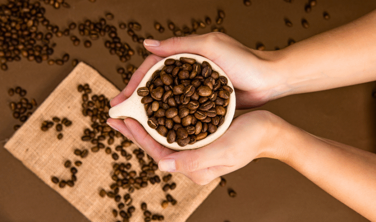 How Many Coffee Beans Per Cup of Coffee: Grams, Beans & Tablespoons