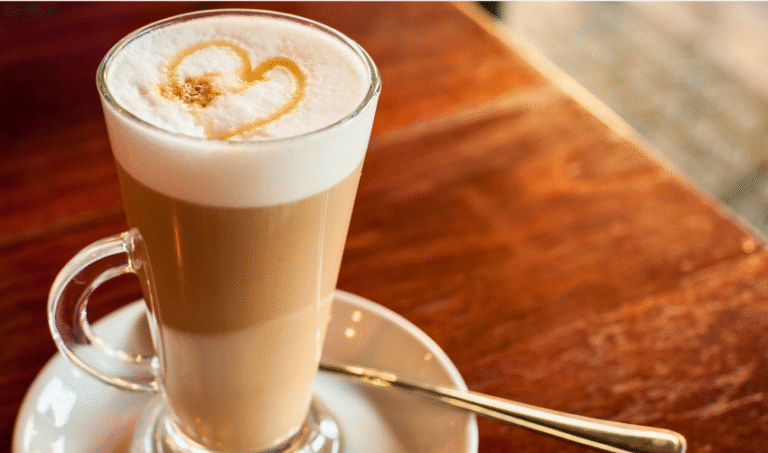 Latte: Origins, Varieties, Caffeine & Recipes